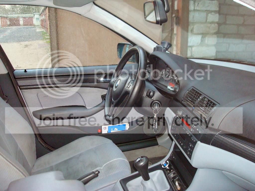 Photoshop request: Black door covers and pillars, for 2 tone interior ...